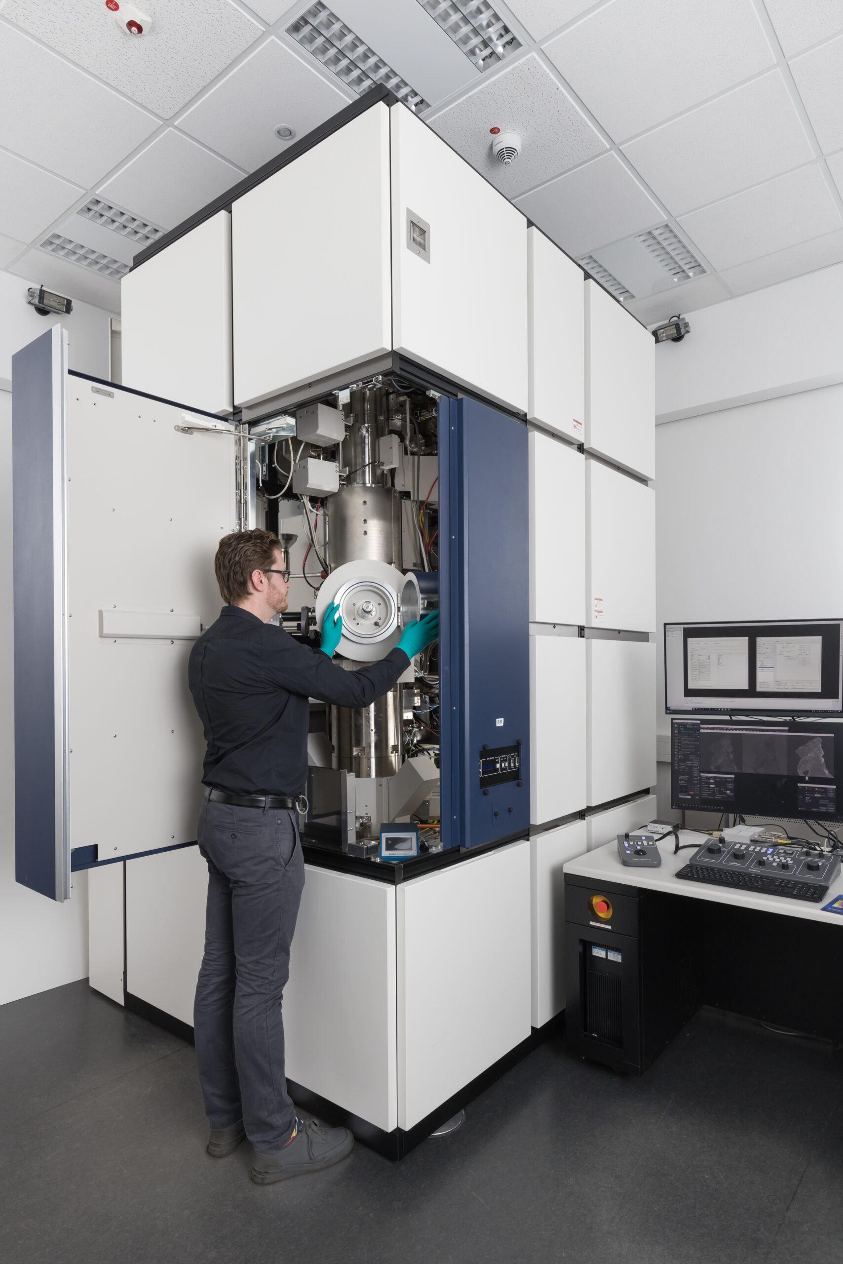 Hitachi HF5000 | er-c