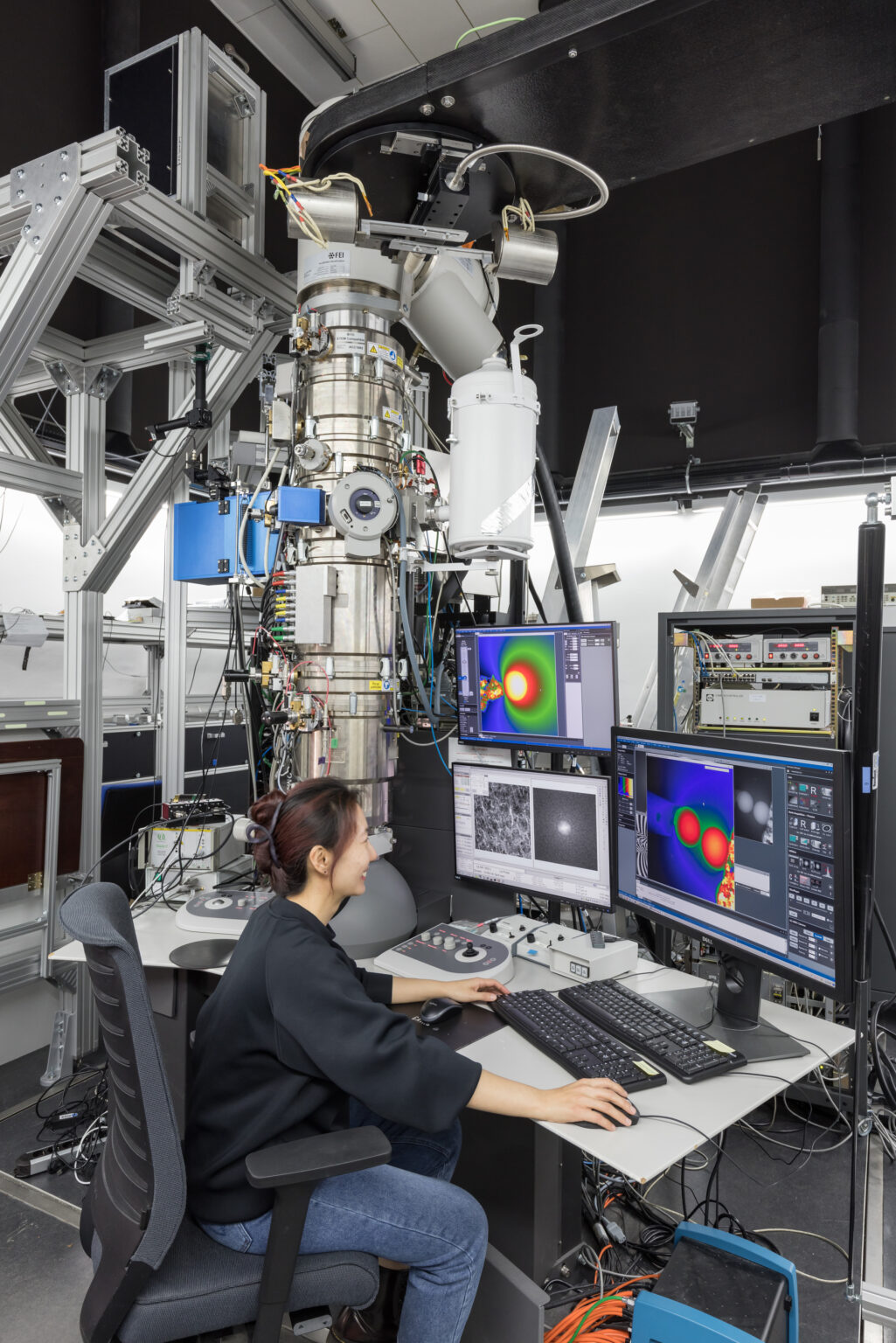 FEI Titan G2 60-300 HOLO | er-c